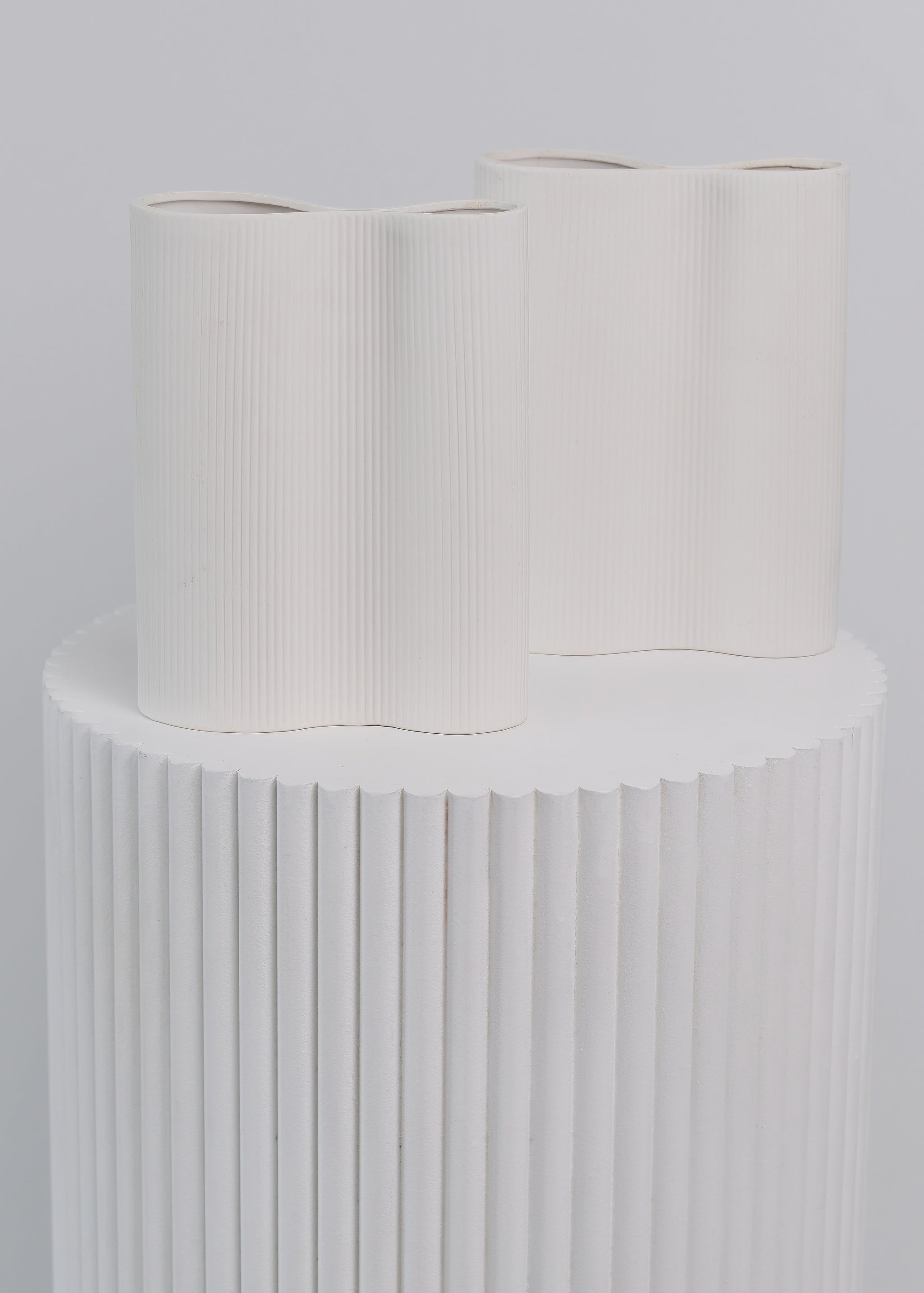 Marmoset Found Ribbed Infinity Vase Snow